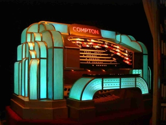Virtual Theatre Organ - Compton 5/22 console